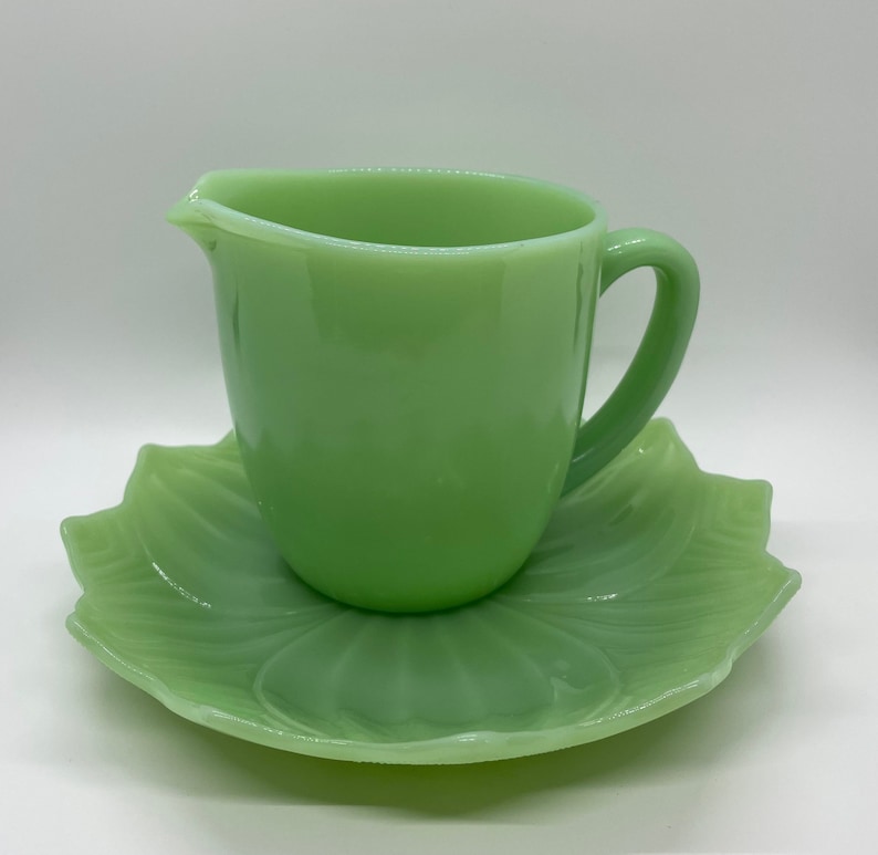 Fire-king Jadeite Pitcher by Anchor Hocking//vintage Jadite Serving ...