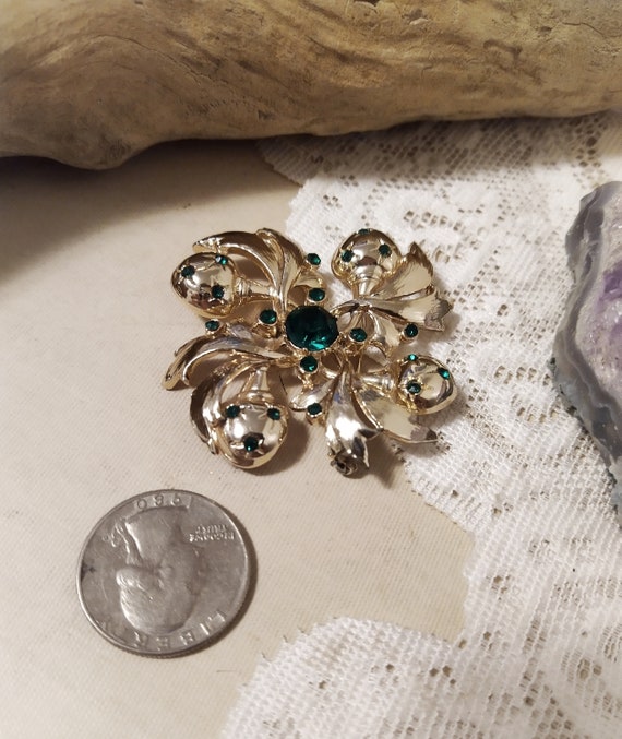 Vintage Golden Duo - Lieba Scarf Clip & Emerald Rhine… - Gem