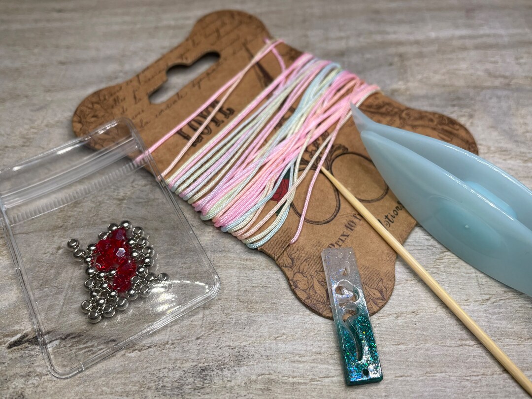 Beginners Tatting Kit With Pastel Rainbow Thread Frivolity - Etsy