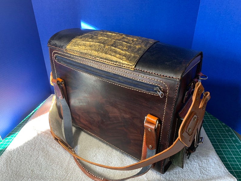 Large Explorer Bag - Etsy