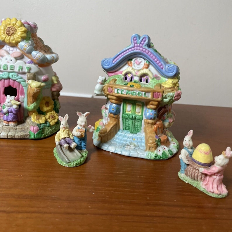 Hoppy Hollow 2002 Easter Bunny Village, House, Eggery, School Vintage ...