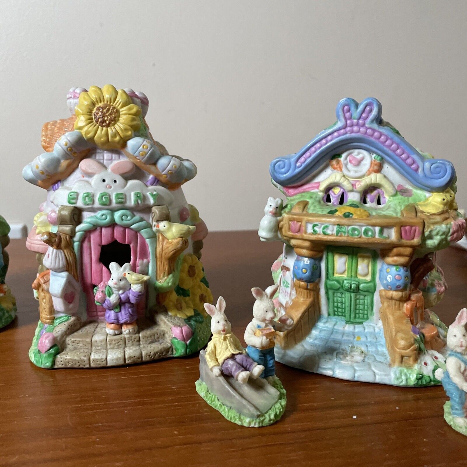 Hoppy Hollow 2002 Easter Bunny Village, House, Eggery, School Vintage ...