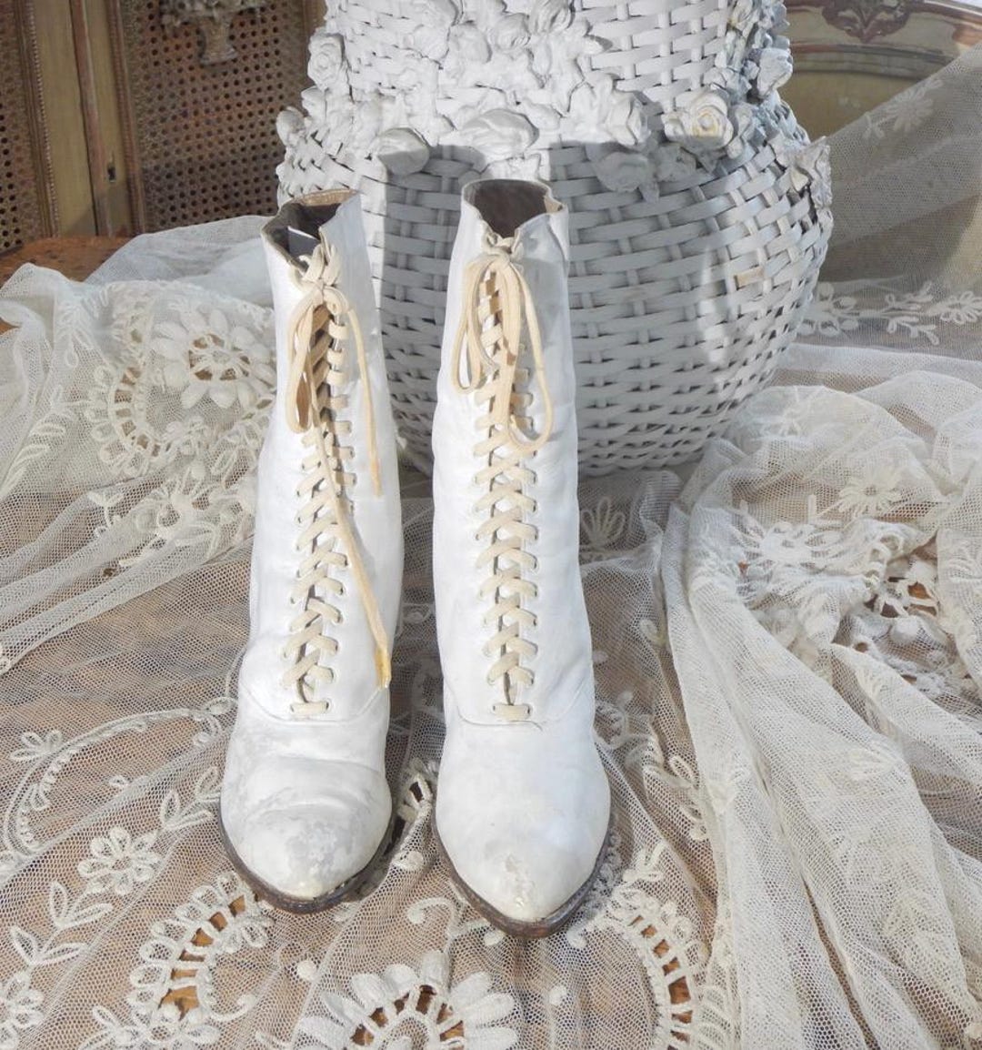 Antique~pair 1900's Shabby Victorian White Leather~heeled and Laced ...