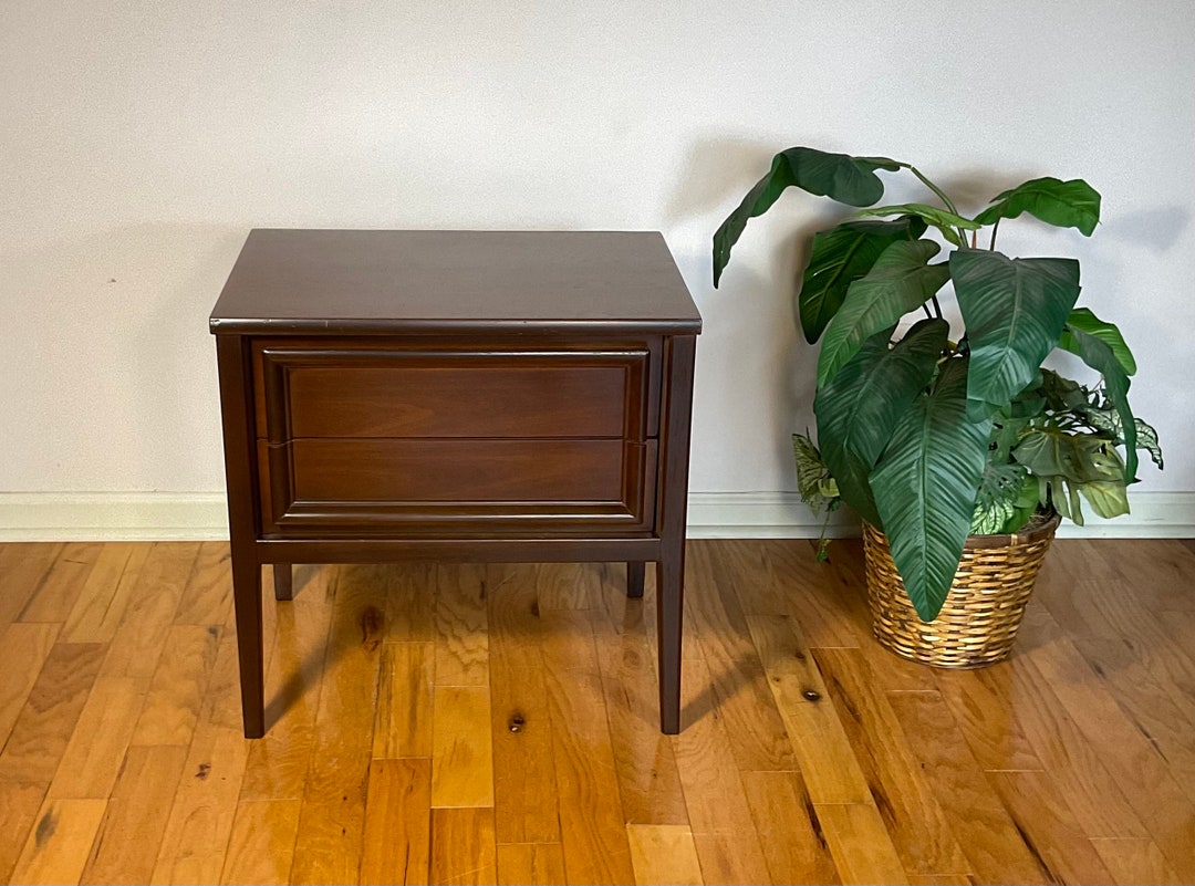 Vintage Cube 2-drawer Nightstand by Thomasville Furniture Inc., Dated ...