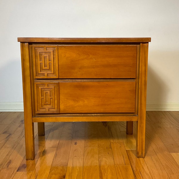 Dixie Nightstand - Etsy