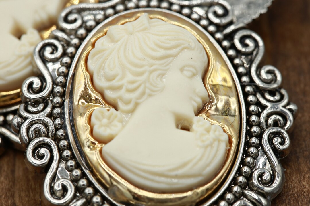 Cameo Button Ivory Face Gold Background and Silver Frame - Etsy