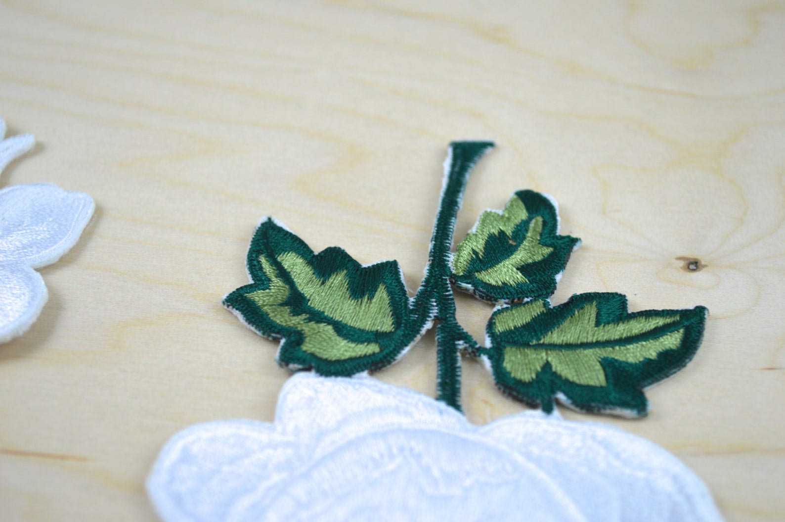 White Flower Patch 2 Classically Gorgeous Embroidery White - Etsy