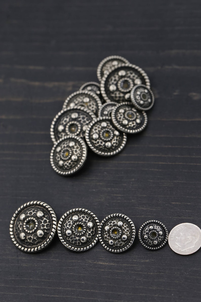 Antique Silver Metal Button/ 4pcs/ Gothic Button/ 36L 23mm - Etsy