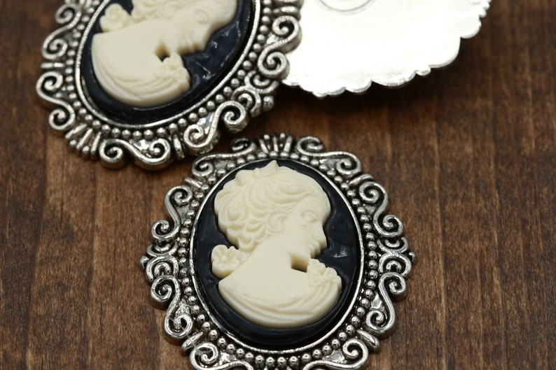 Cameo Button Ivory Face Gold Background and Silver Frame - Etsy