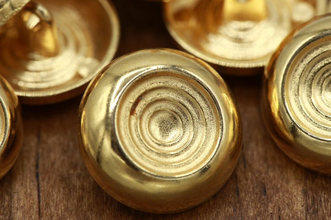 Gold Metal Shank Buttons: Round Coat Buttons, 18mm (4 Pieces) - Etsy