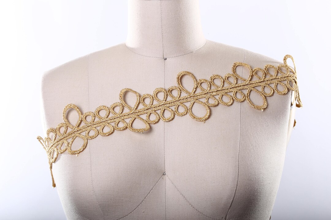 Gold Venice Circle Lace Trim: Metallic Gown & Costume Decor (3.25" X 1 ...