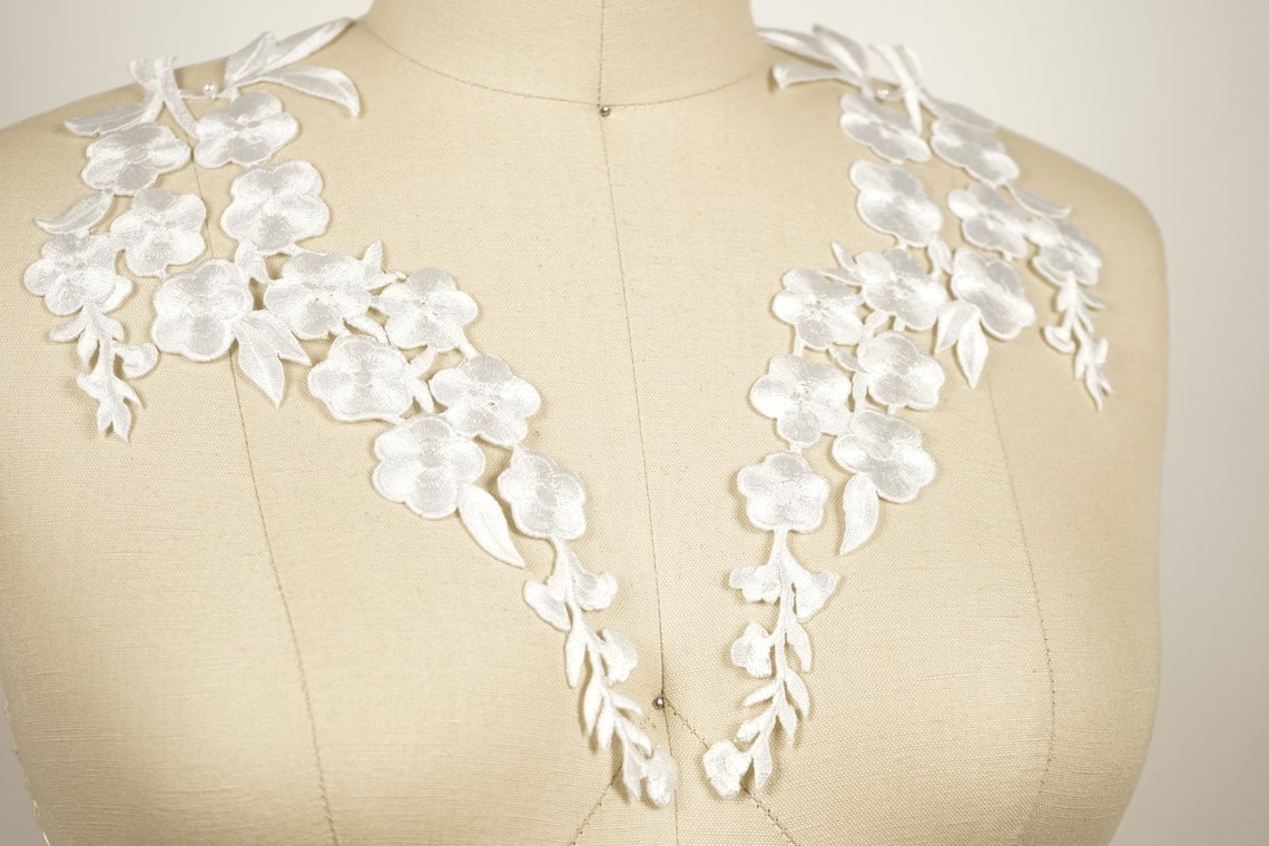 White Flower Patches PAIR White Embroidery Flower Patches/ - Etsy