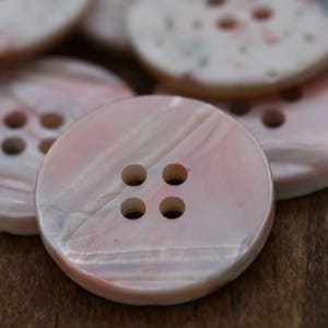 Faux Shell Button 1 Dozen Plastic Button/ Mermaid Shell/ 34L 21mm 7/8 ...