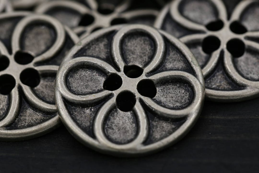 Silver Flower Metal Buttons - Italian Made (4pcs) - Etsy