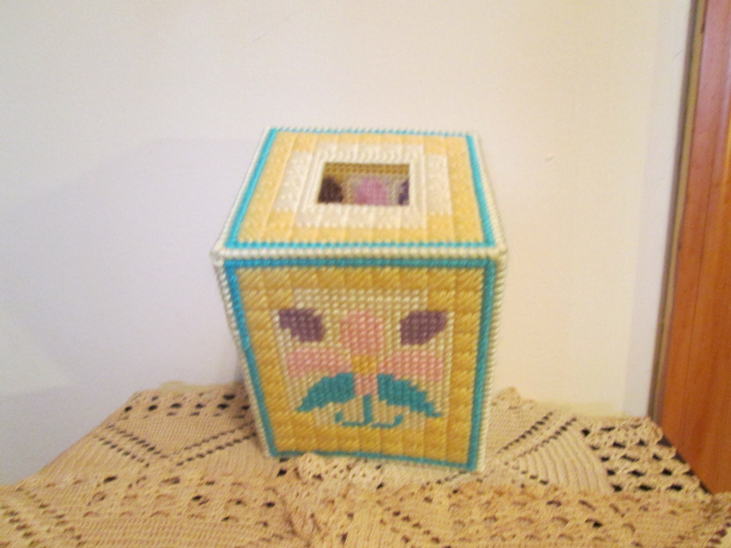 Pastel Tissue Box Cover in Plastic Canvas Item 328 - Etsy