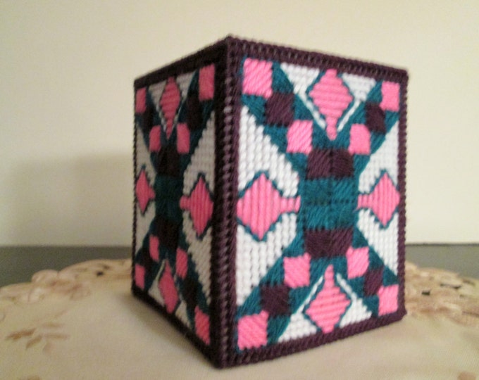 Tissue Box Boutique Fish Design in Plastic Canvas Item 11 - Etsy