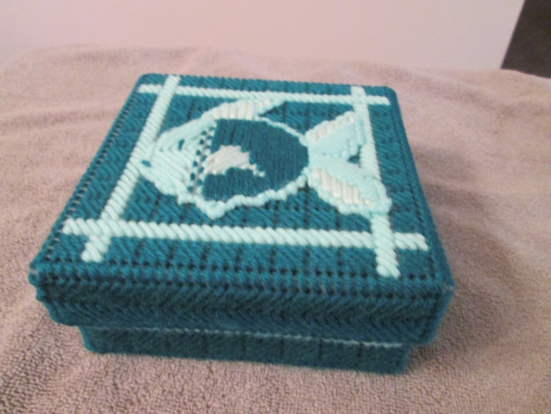 Storage Box Fish Design in Plastic Canvas Item 8 - Etsy