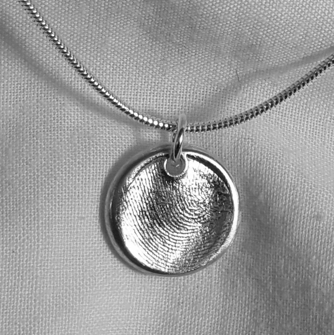 FINGERPRINT NECKLACE CHARM Thumbprint Necklace Fingerprint - Etsy