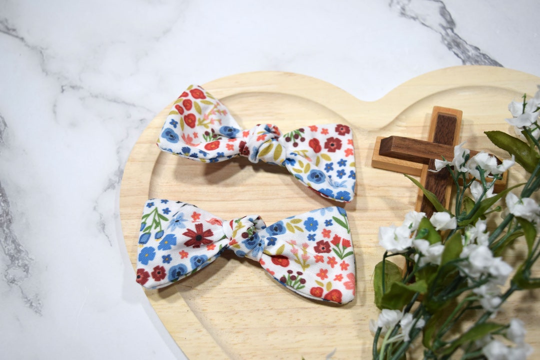 Catholic Knotted Hair Bows Divine Mercy - Etsy