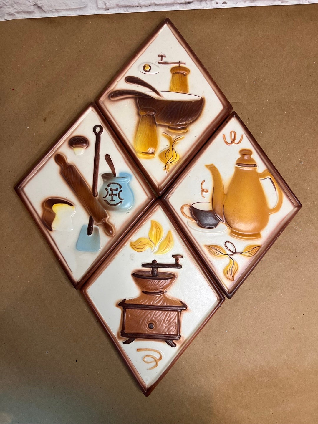 Vintage LEFTON MCM Diamond Group Kitchen Wall Hanging Plaster Medallion ...