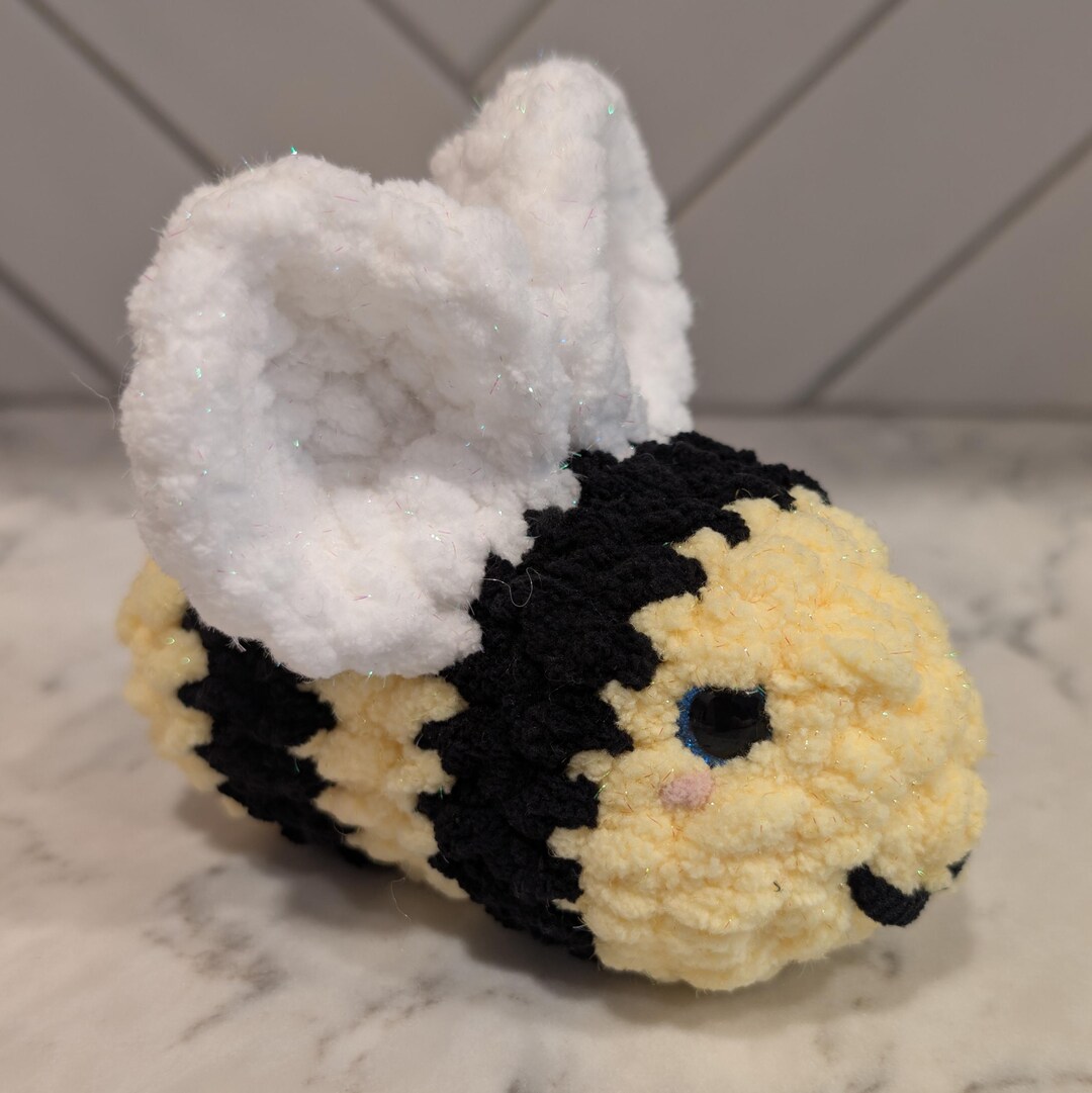 Bumble Bee Buddy - Handmade Crochet Amigurumi Plushie / Stuffy - Etsy