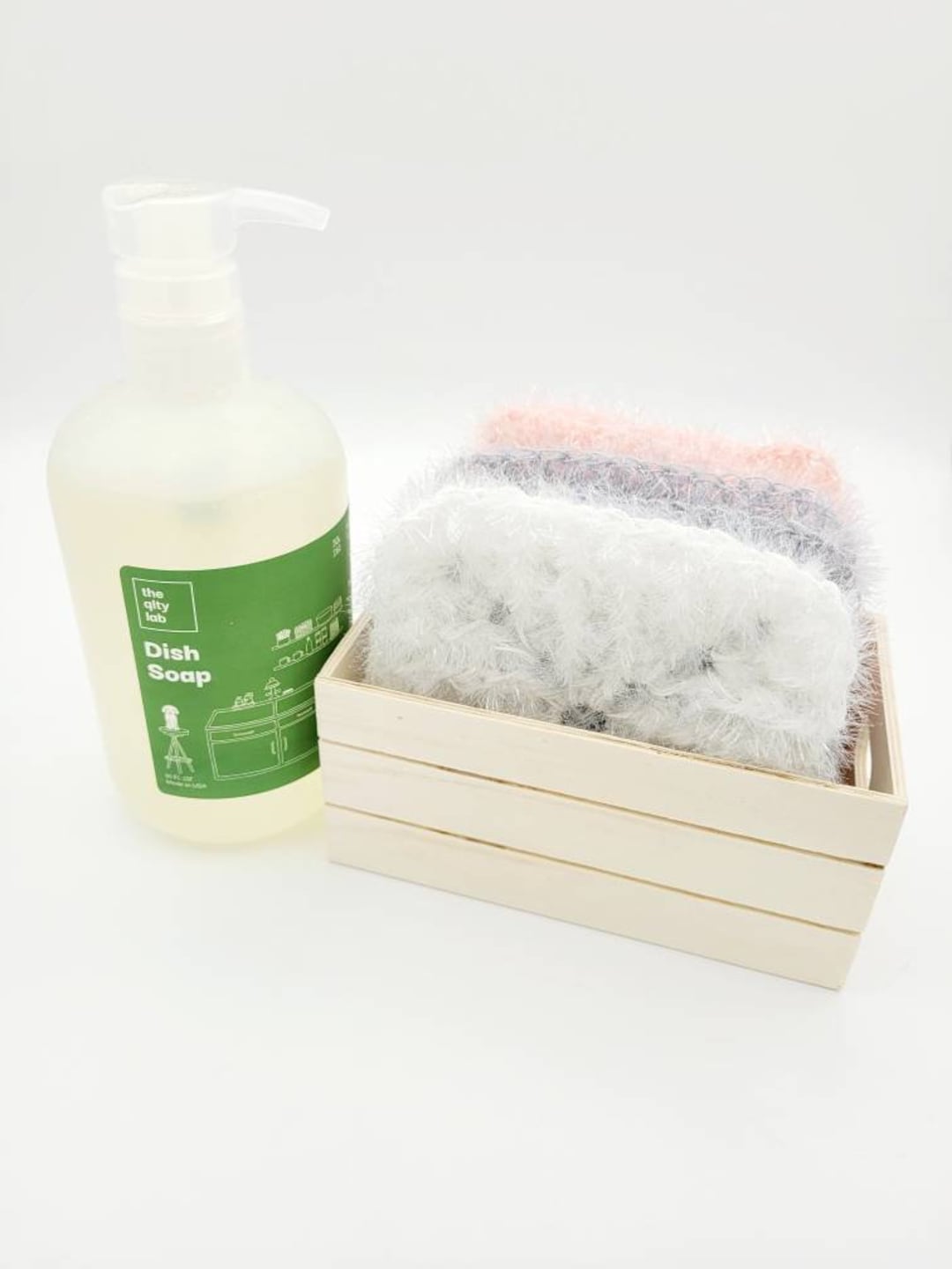 Eco Friendly Dish Scrub Use Less Soap and Less Water Shines Dishes ...