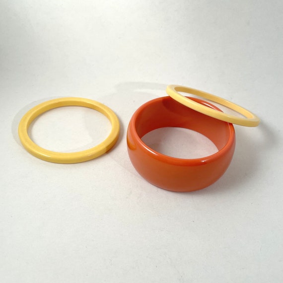 Bakelite Bangle Stack (Orange & Yellow), 1950’s Vinta… - Gem