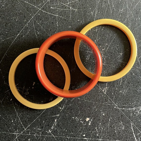 Bakelite Bangle Stack (Orange & Yellow), 1950’s Vinta… - Gem