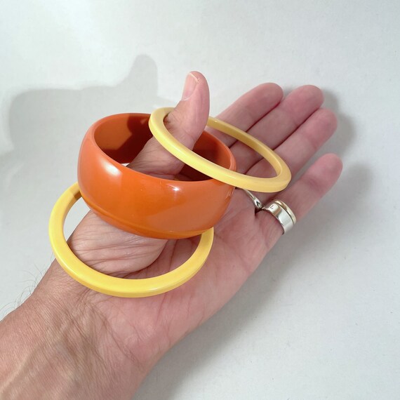 Bakelite Bangle Stack (Orange & Yellow), 1950’s Vinta… - Gem