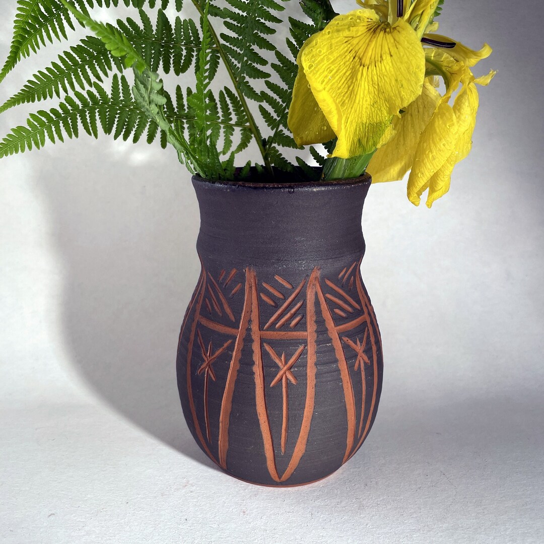 Wendake Huron Pottery Vase, Signed J Gros-louis, Canadian Indigenous ...