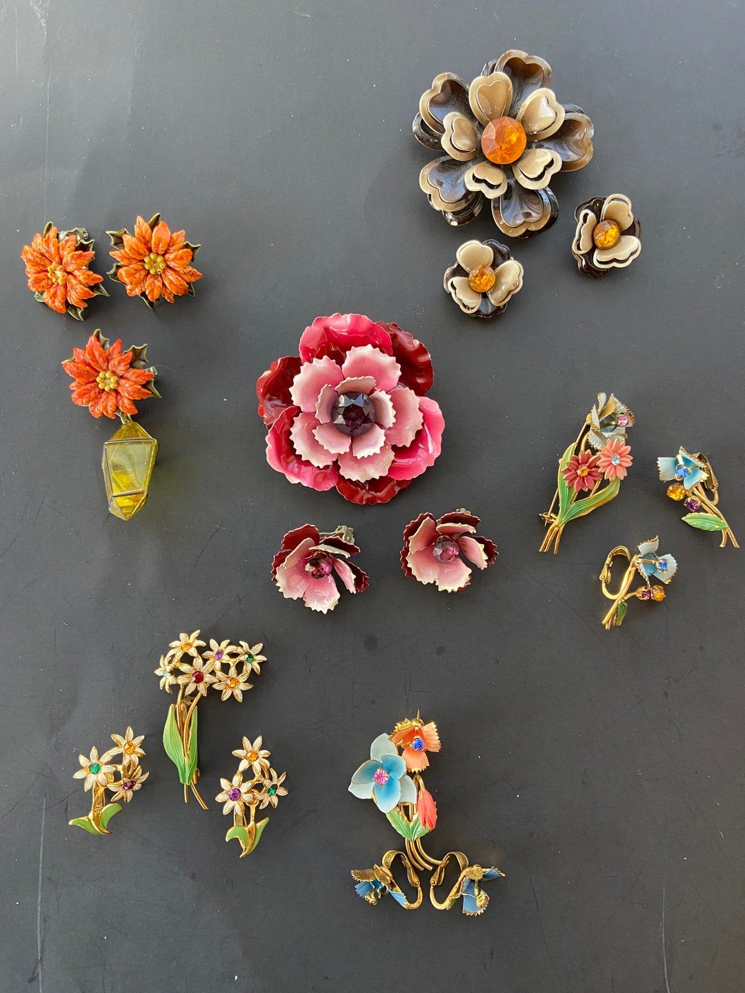 Vintage Floral Matching Pin and Clip on / No Pierce Earring Set Lot - Etsy