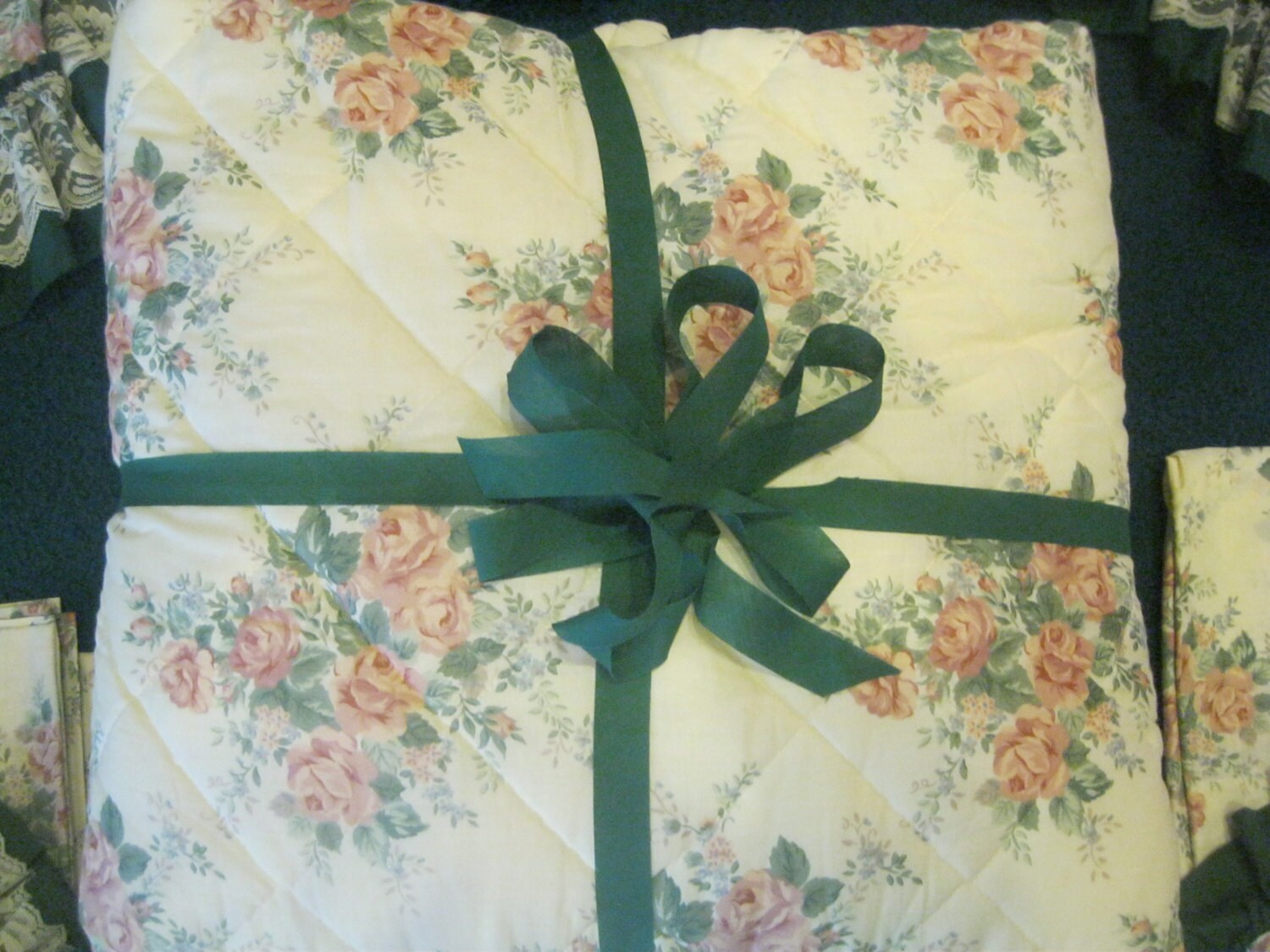 Vintage 11 Piece Tea Rose Pattern Bedding Set. - Etsy