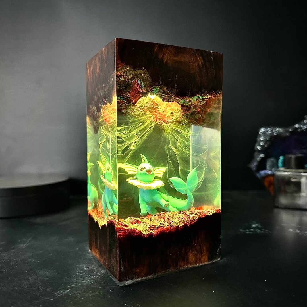 Vaporeon Po.ke.mon Epoxy Lamp, POKE.MON WORLD Resin Diorama Lamp ...