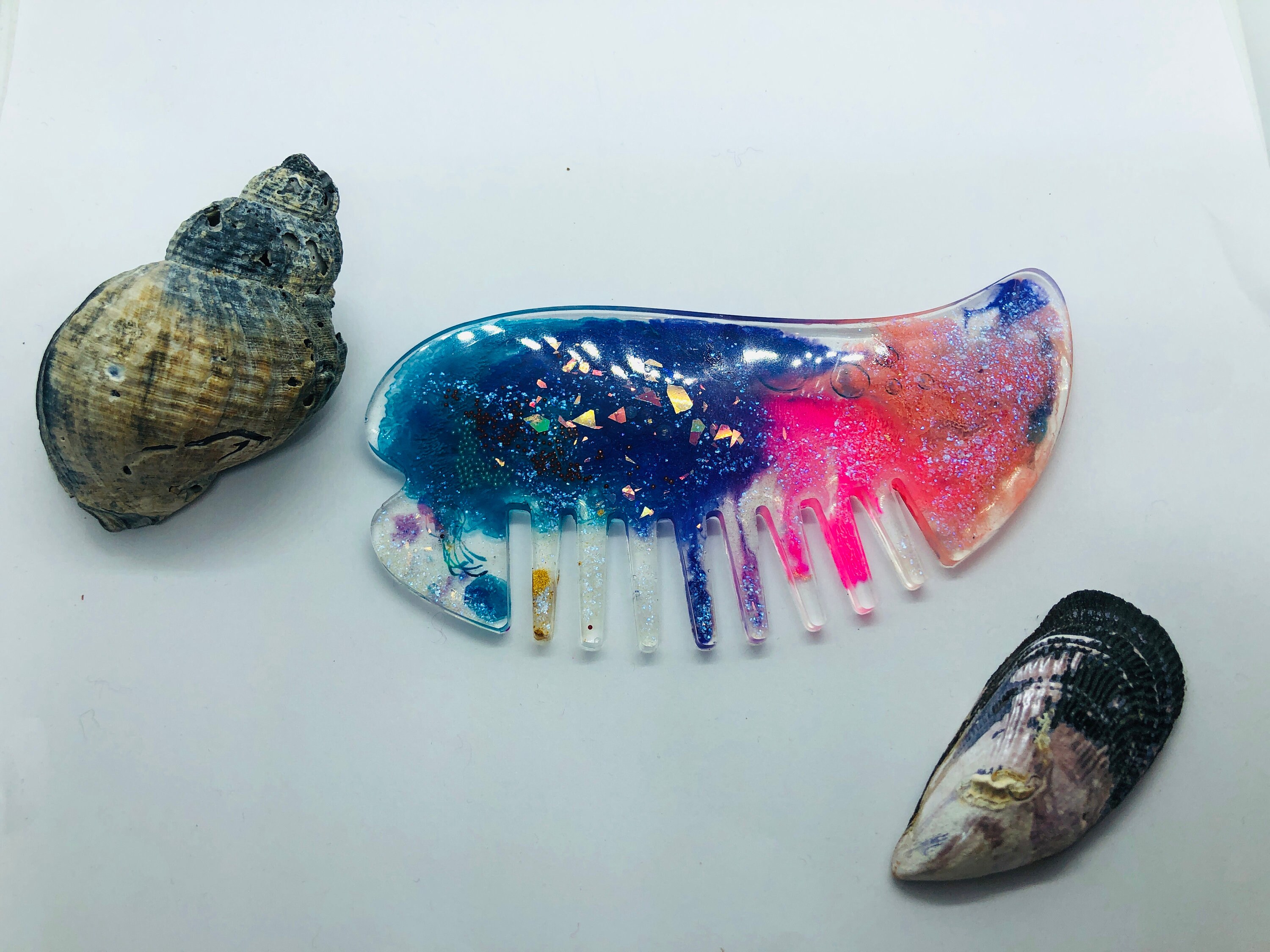 Mermaid Combs Tallulah Does the Hula Fish Shaped Resin Combs for Beach ...