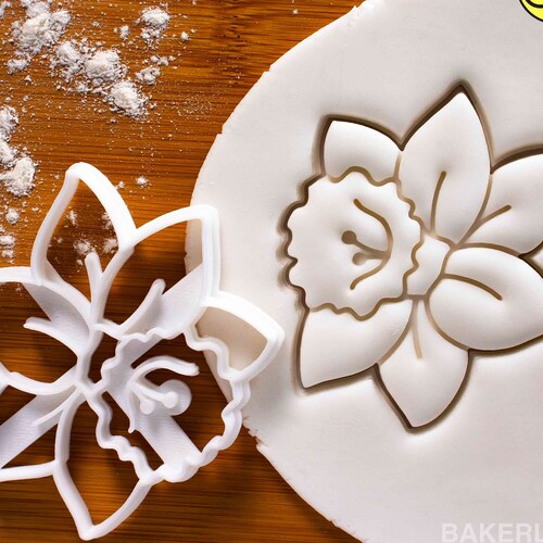 Flower Cookie Cutter Stamp / Lilly Flower Cookie Cutter | Etsy
