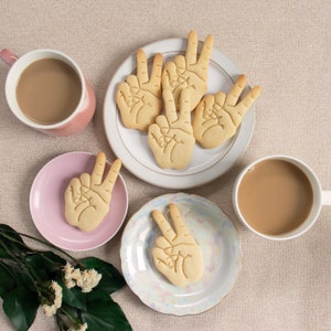 Victory Sign Cookie Cutter Bakerlogy Biscuit Cutters Hand Gesture V Two ...
