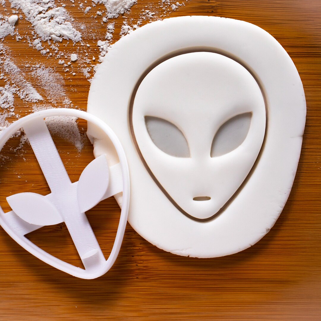 Alien Cookie Cutter – UFO & Spaceship Theme Baking Tool for Sci-fi ...