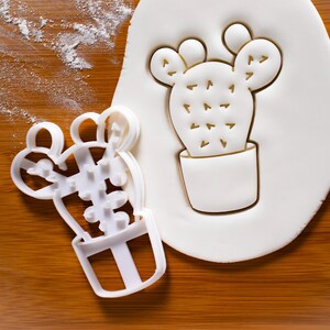 Tall Cactus Cookie Cutter | Bakerlogy Biscuit Cutters Saguaro Plants ...