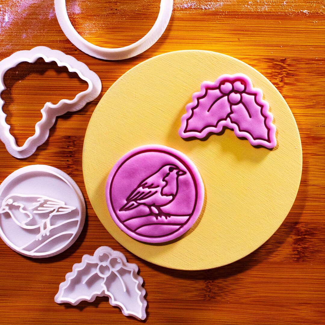 Holly Leaf & Robin Bird Cookie Cutter Stamp Set: Mini 2" Christmas ...
