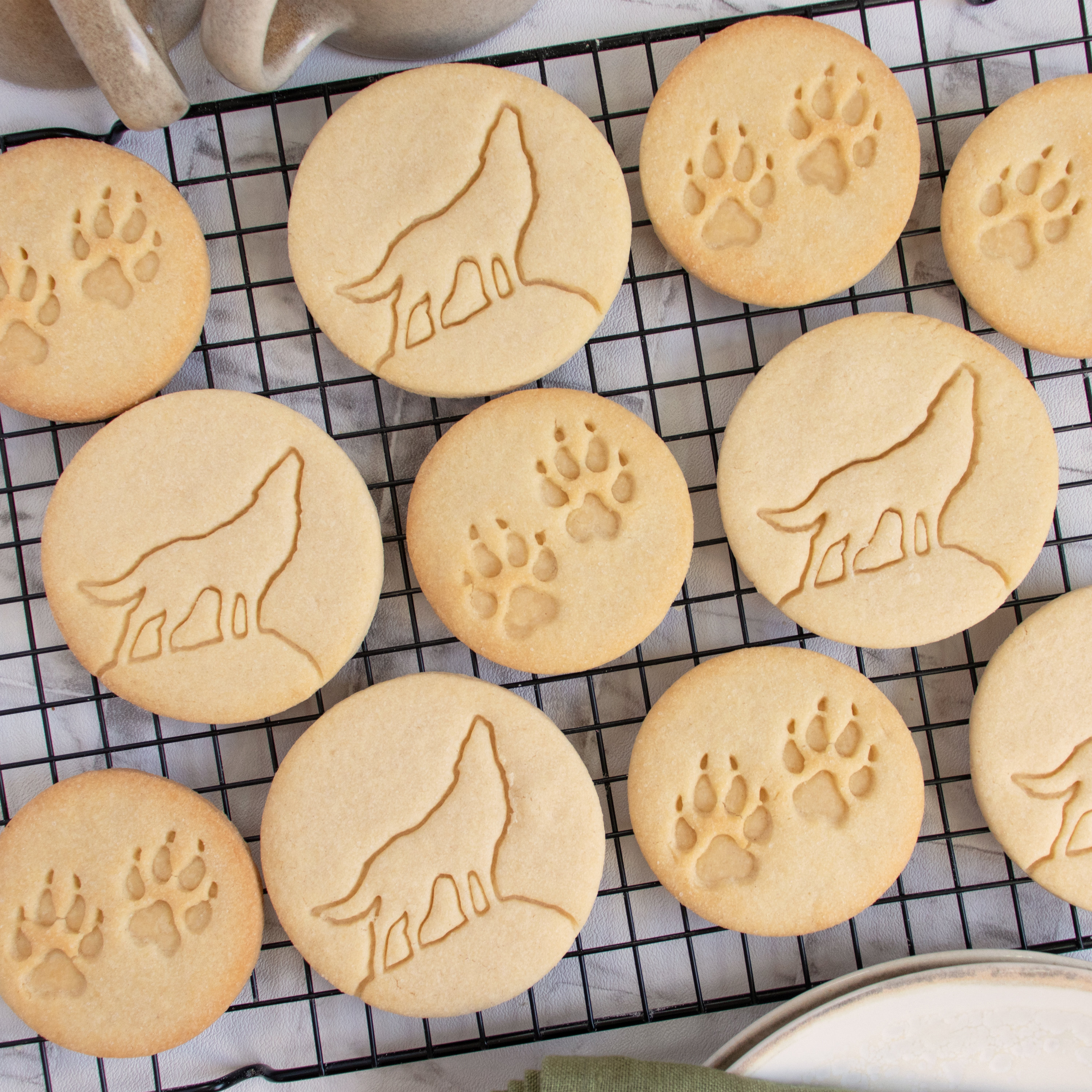 Howling Wolf Moon Cookie Cutters Biscuits Cutter One of a - Etsy Singapore