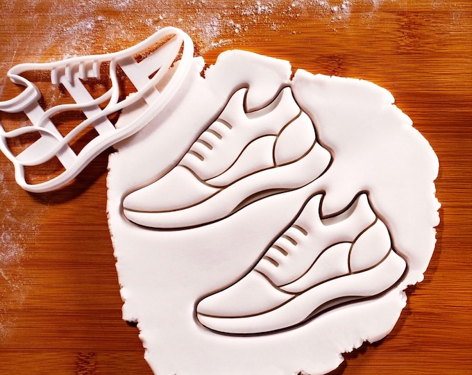 Running Shoe Cookie Cutter – Sneakers Cookie Cutter Retro Shoe Gift ...