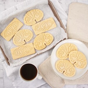 Spinal Transverse Cookie Cutter | Bakerlogy Biscuit Cutters Central ...