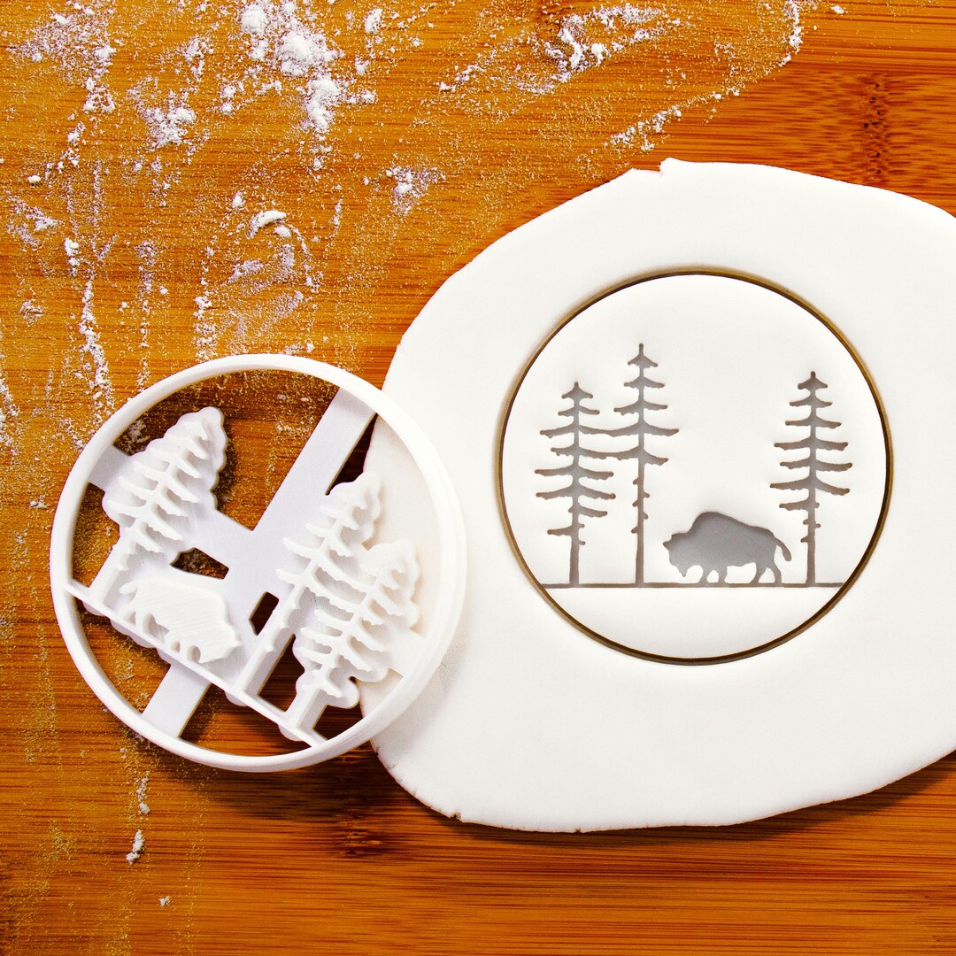 Bison in Forest Cookie Cutter - Bakerlogy Biscuit Cutters Subspecies of ...