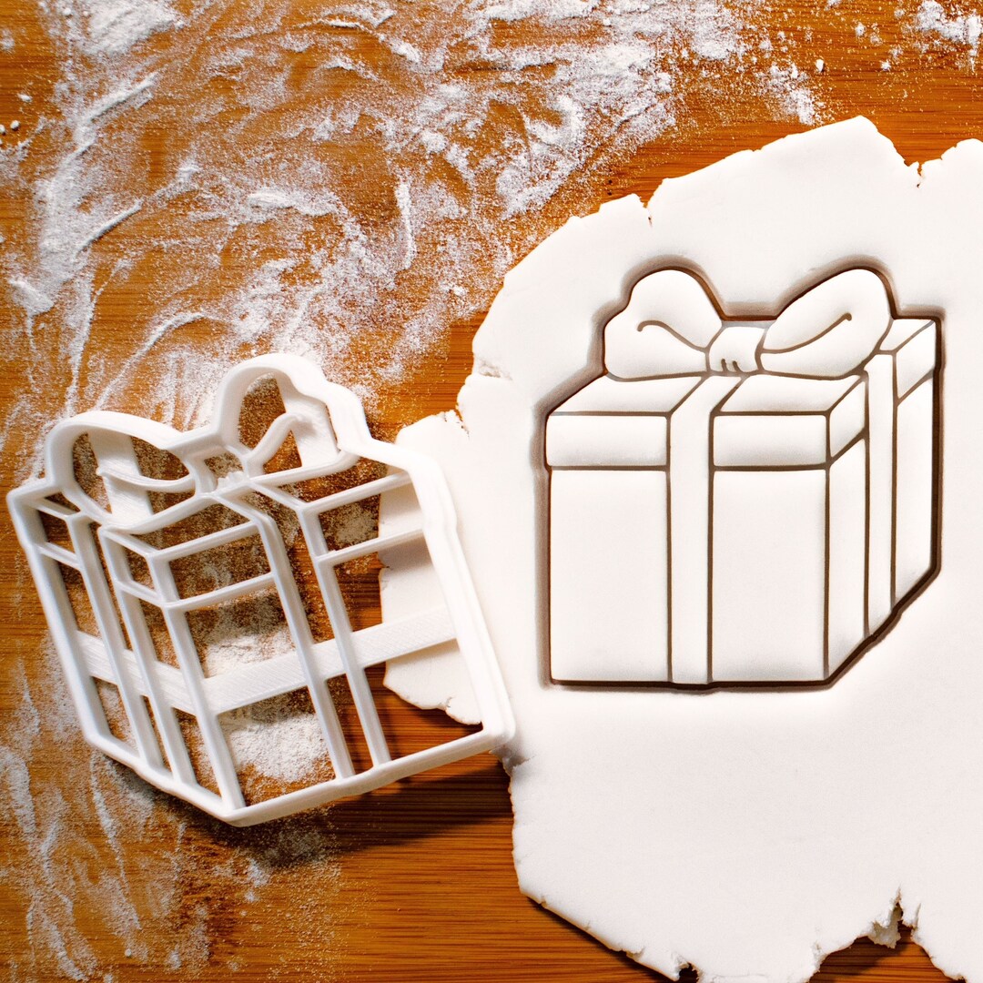Present Cookie Cutter - Perfect for Baking Christmas or Birthday Party ...