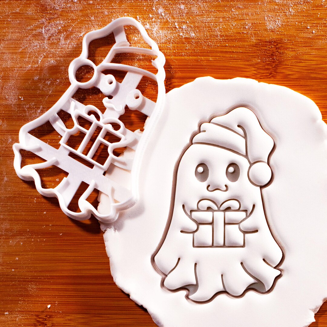 Christmas Ghost With Present Cookie Cutter: Kawaii Design for ...