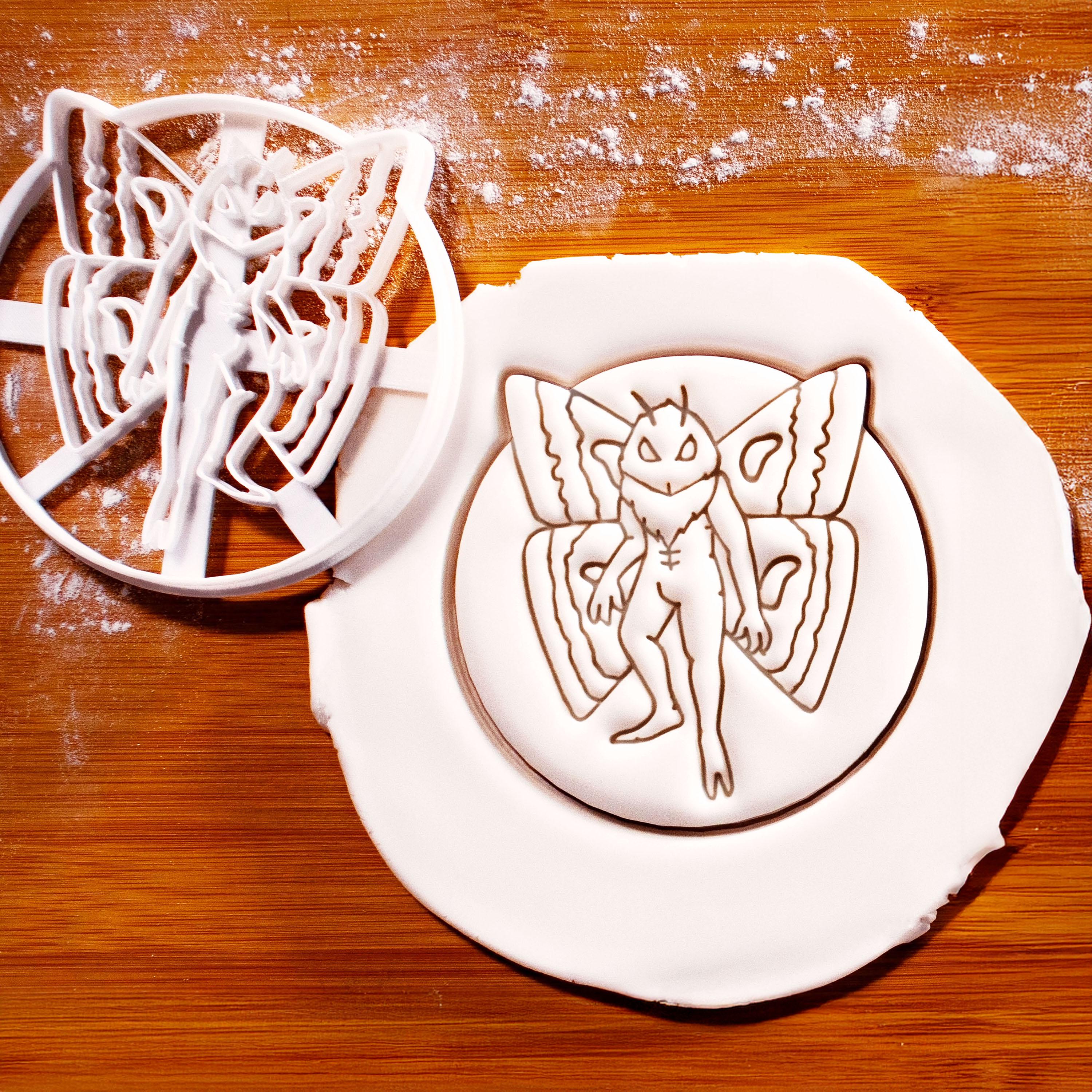 Realistic Mothman Cookie Cutter – Spooky Cryptid Design for Halloween ...