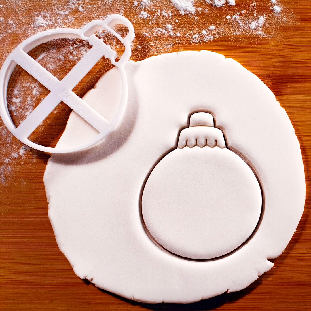 Plain Bauble Cookie Cutter: Festive Ornament Shape for Icing Christmas ...
