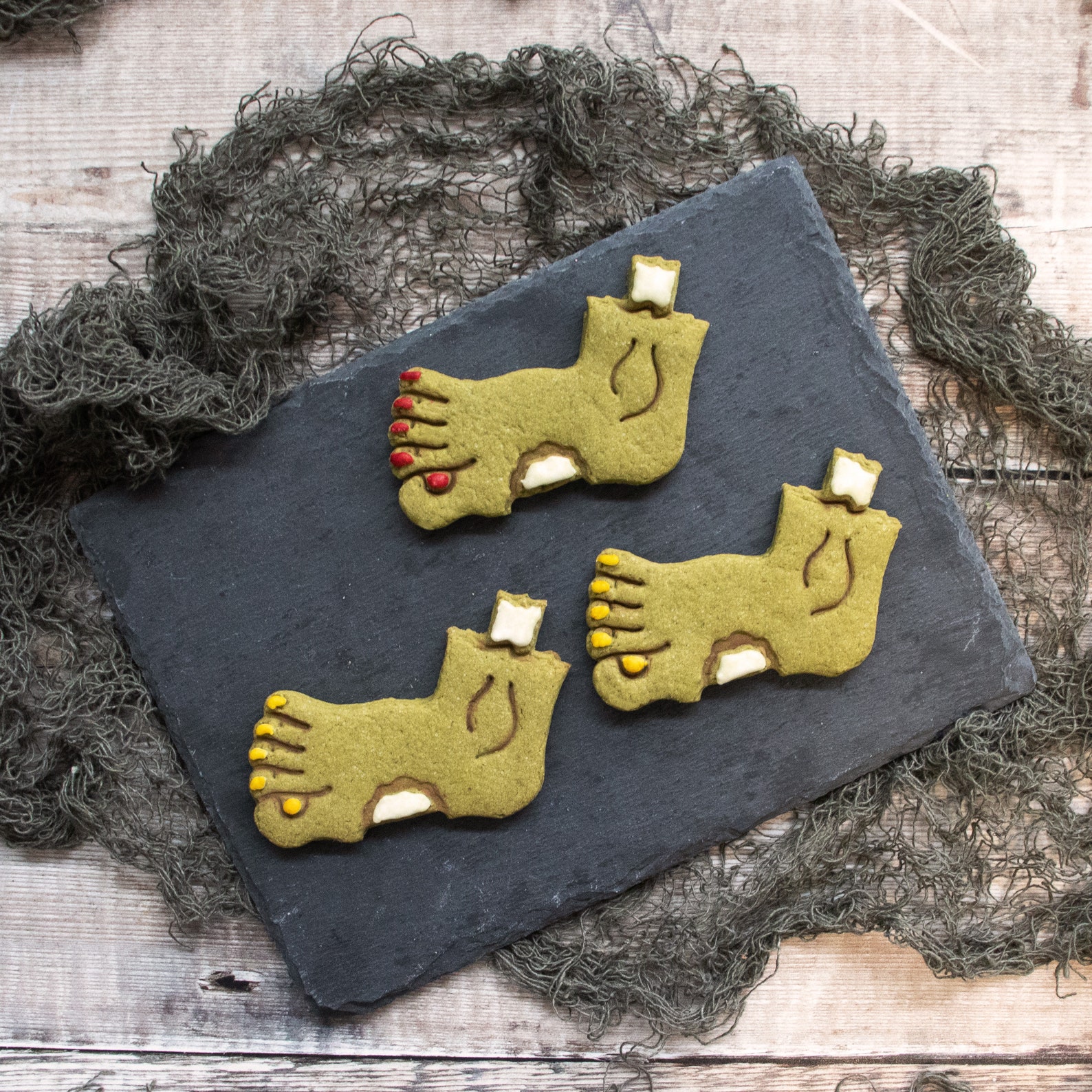 Heart in Zombie Hand Cookie Cutter Bakerlogy Biscuit Cutters - Etsy