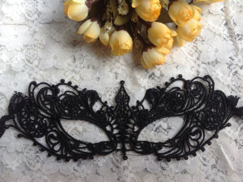 Black Lace Masquerade Mask, Queen Crown Design M032 - Etsy