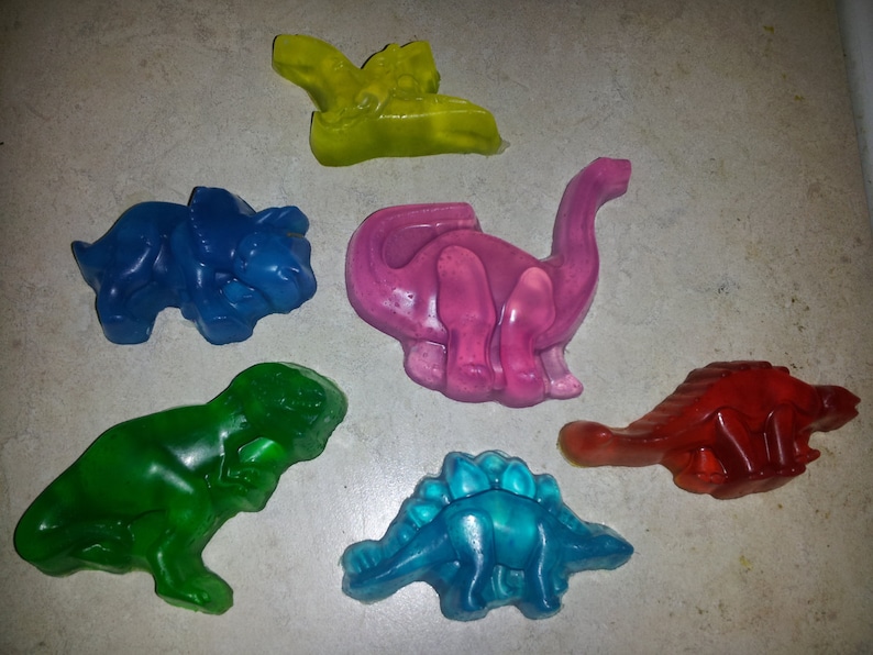 DINOSAUR SOAP SET of 6 Six Soaps T-rex Dinosaurs Brontosaurus Long Neck ...